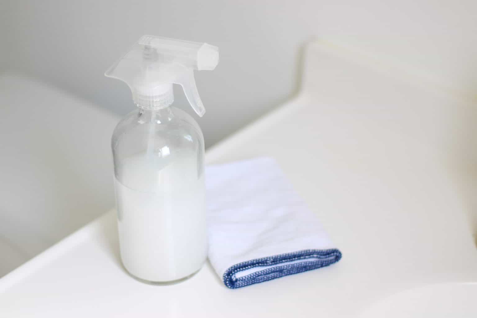 DIY Glass and Mirror Cleaner | Natural and Homemade - The Home Intent